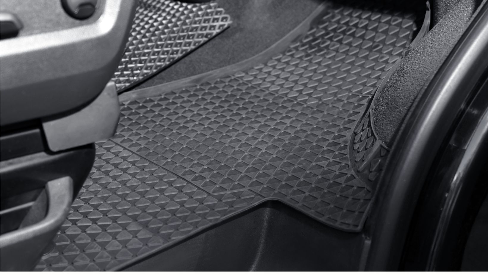 Protect Your Car's Floors with Custom Car Mats Available in the UK ...